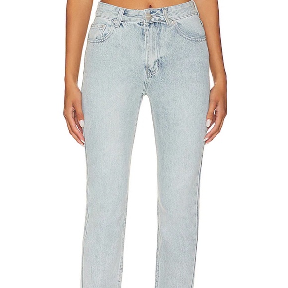 superdown | Jeans | Bailee Butt Slit Jean In Light Washed Bluesuperdown ...